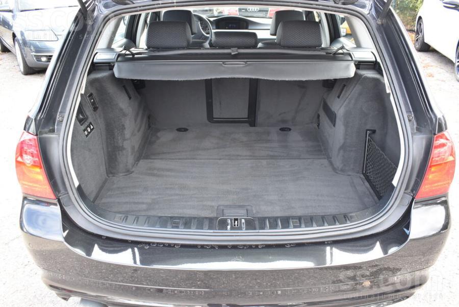 Melns BMW 320 2011 Kuldīga, ar dzinēja tilpumu 2.00 L un nobraukumu 0 tūkst. km par 7350 €, foto 6 vietnē AUTOMOTO.COM.LV