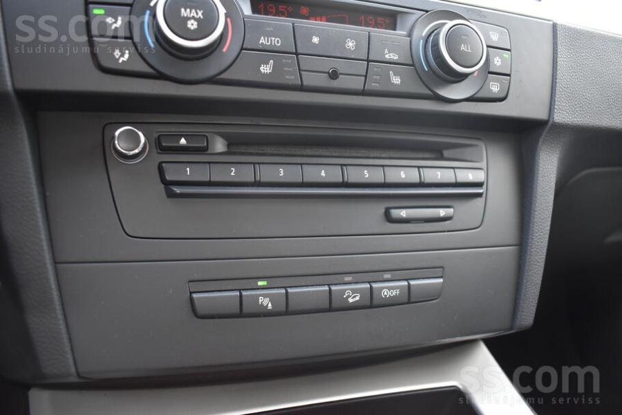 Melns BMW 320 2011 Kuldīga, ar dzinēja tilpumu 2.00 L un nobraukumu 0 tūkst. km par 7350 €, foto 12 vietnē AUTOMOTO.COM.LV