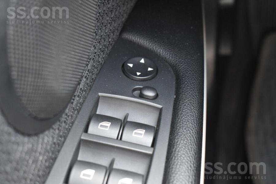 Melns BMW 320 2011 Kuldīga, ar dzinēja tilpumu 2.00 L un nobraukumu 0 tūkst. km par 7350 €, foto 22 vietnē AUTOMOTO.COM.LV