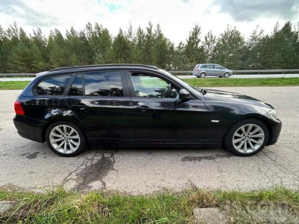Melns BMW 320 2011 Rīga, ar dzinēja tilpumu 2.00 L un nobraukumu 289 tūkst. km par 5900 €, foto 4 vietnē AUTOMOTO.COM.LV