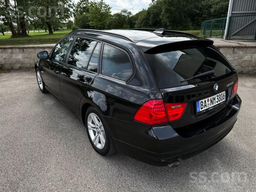 Melns BMW 320 2012 Tukums, ar dzinēja tilpumu 2.00 L un nobraukumu 284 tūkst. km par 5850 €, foto 3 vietnē AUTOMOTO.COM.LV