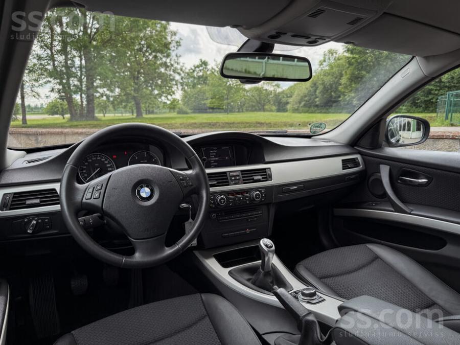 Melns BMW 320 2012 Tukums, ar dzinēja tilpumu 2.00 L un nobraukumu 284 tūkst. km par 5850 €, foto 12 vietnē AUTOMOTO.COM.LV