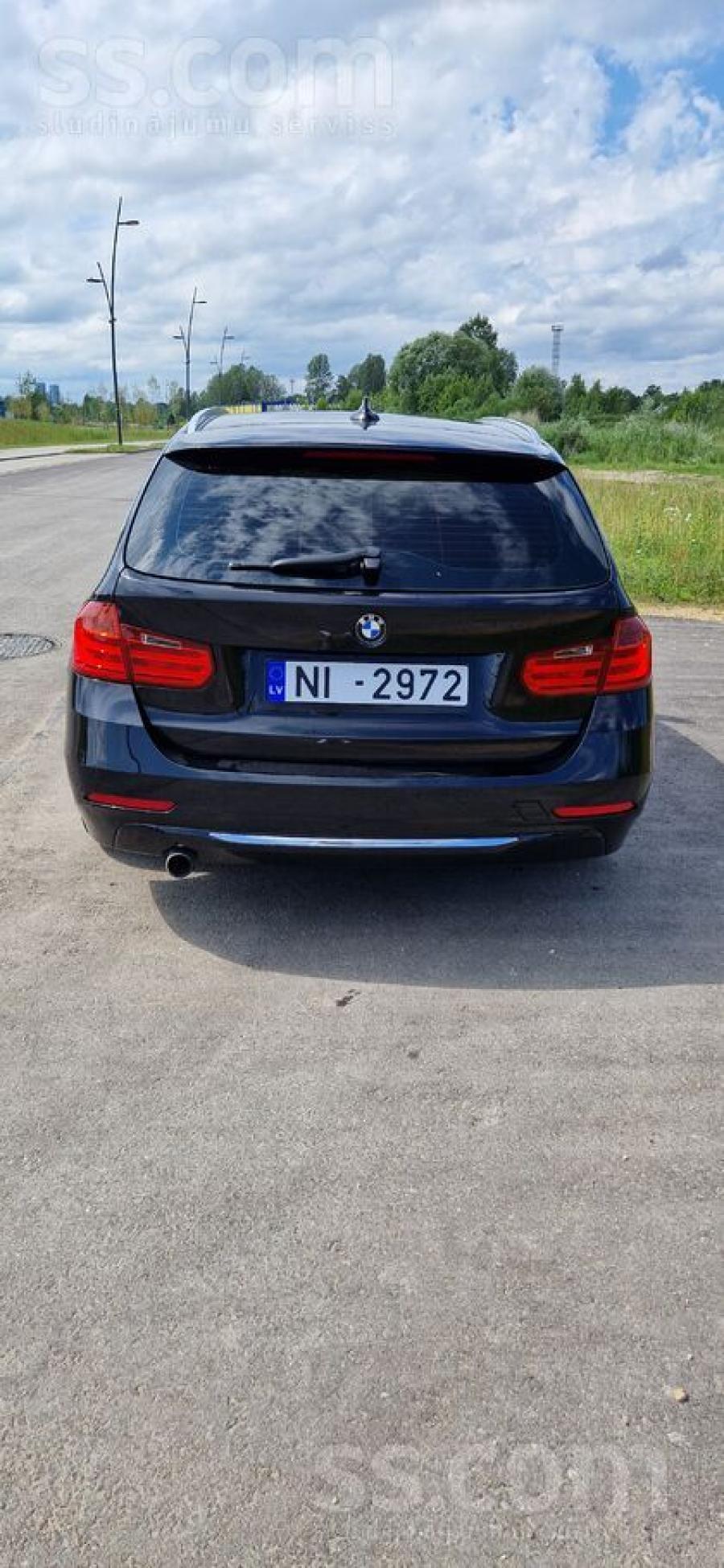 Melns BMW 320 2012 Rīga, ar dzinēja tilpumu 2.00 L un nobraukumu 340 tūkst. km par 9000 €, foto 11 vietnē AUTOMOTO.COM.LV