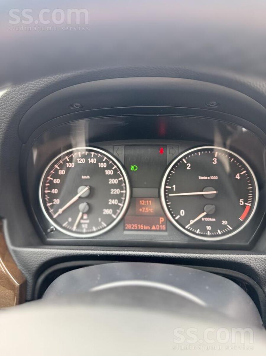 Melns BMW 320 2012 Rīga, ar dzinēja tilpumu 2.00 L un nobraukumu 285 tūkst. km par 6800 €, foto 22 vietnē AUTOMOTO.COM.LV