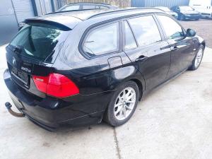 Black BMW 320 2012 in Utena, with an engine capacity of 2.00 L and mileage of 265 thousand km for 4150 €, photo 8 on AUTOMOTO.COM.LV