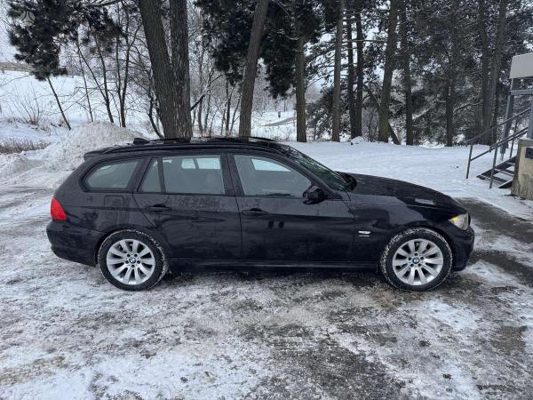 Melns BMW 320 2012 Viļņa, ar dzinēja tilpumu 2.00 L un nobraukumu 196 tūkst. km par 5300 €, foto 6 vietnē AUTOMOTO.COM.LV