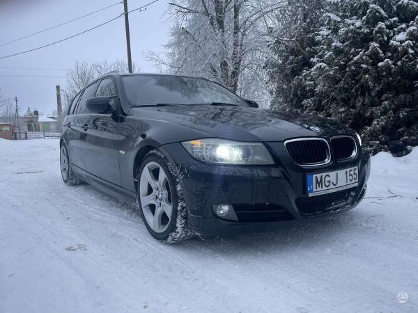 Melns BMW 320 2012 Panevēža, ar dzinēja tilpumu 2.00 L un nobraukumu 361 tūkst. km par 4700 €, foto 2 vietnē AUTOMOTO.COM.LV