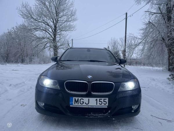 Melns BMW 320 2012 Panevēža, ar dzinēja tilpumu 2.00 L un nobraukumu 361 tūkst. km par 4700 €, foto 3 vietnē AUTOMOTO.COM.LV