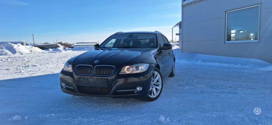 Black BMW 320 2012 in Panevezys, with an engine capacity of 2.00 L and mileage of 303 thousand km for 4950 €, photo 1 on AUTOMOTO.COM.LV