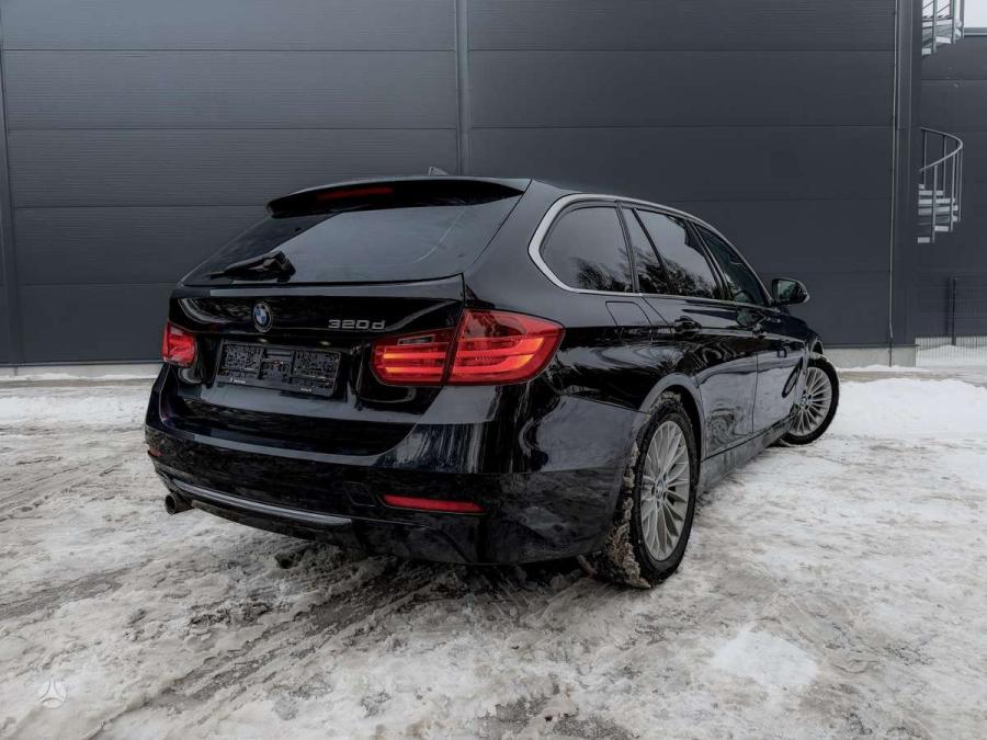 Black BMW 320 2012 in Riga, with an engine capacity of 2.00 L and mileage of 281 thousand km for 8888 €, photo 5 on AUTOMOTO.COM.LV