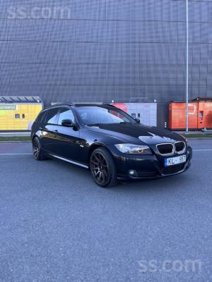Melns BMW 320 2012 Rīga, ar dzinēja tilpumu 2.00 L un nobraukumu 305 tūkst. km par 5500 €, foto 4 vietnē AUTOMOTO.COM.LV