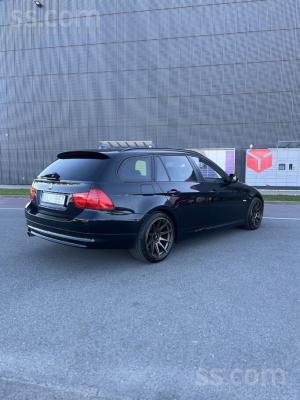 Melns BMW 320 2012 Rīga, ar dzinēja tilpumu 2.00 L un nobraukumu 305 tūkst. km par 5500 €, foto 9 vietnē AUTOMOTO.COM.LV