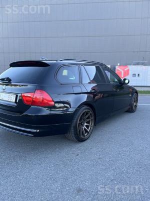 Melns BMW 320 2012 Rīga, ar dzinēja tilpumu 2.00 L un nobraukumu 305 tūkst. km par 5500 €, foto 10 vietnē AUTOMOTO.COM.LV