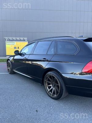 Melns BMW 320 2012 Rīga, ar dzinēja tilpumu 2.00 L un nobraukumu 305 tūkst. km par 5500 €, foto 12 vietnē AUTOMOTO.COM.LV