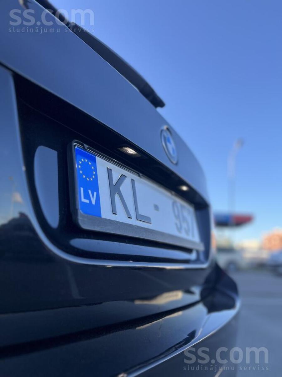 Melns BMW 320 2012 Rīga, ar dzinēja tilpumu 2.00 L un nobraukumu 305 tūkst. km par 5500 €, foto 15 vietnē AUTOMOTO.COM.LV