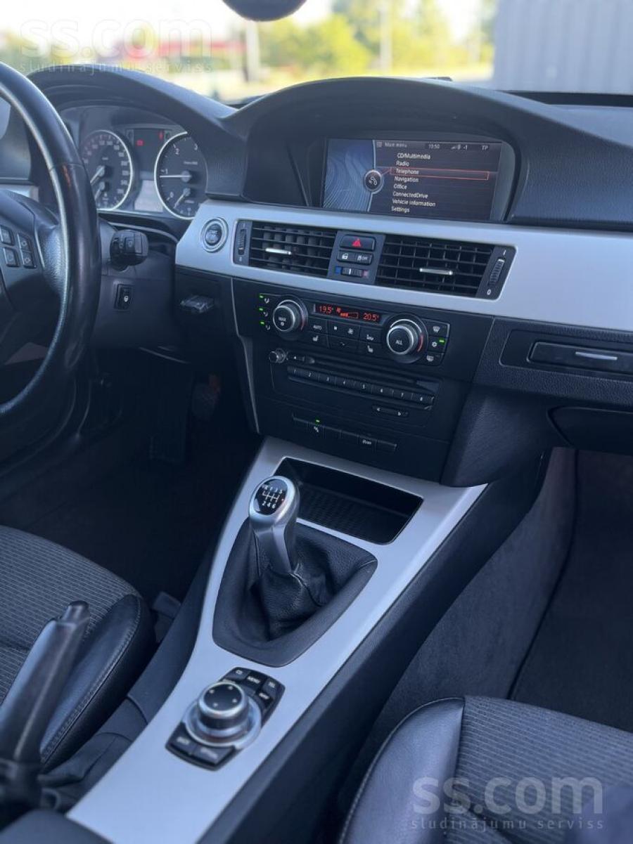 Melns BMW 320 2012 Rīga, ar dzinēja tilpumu 2.00 L un nobraukumu 305 tūkst. km par 5500 €, foto 22 vietnē AUTOMOTO.COM.LV