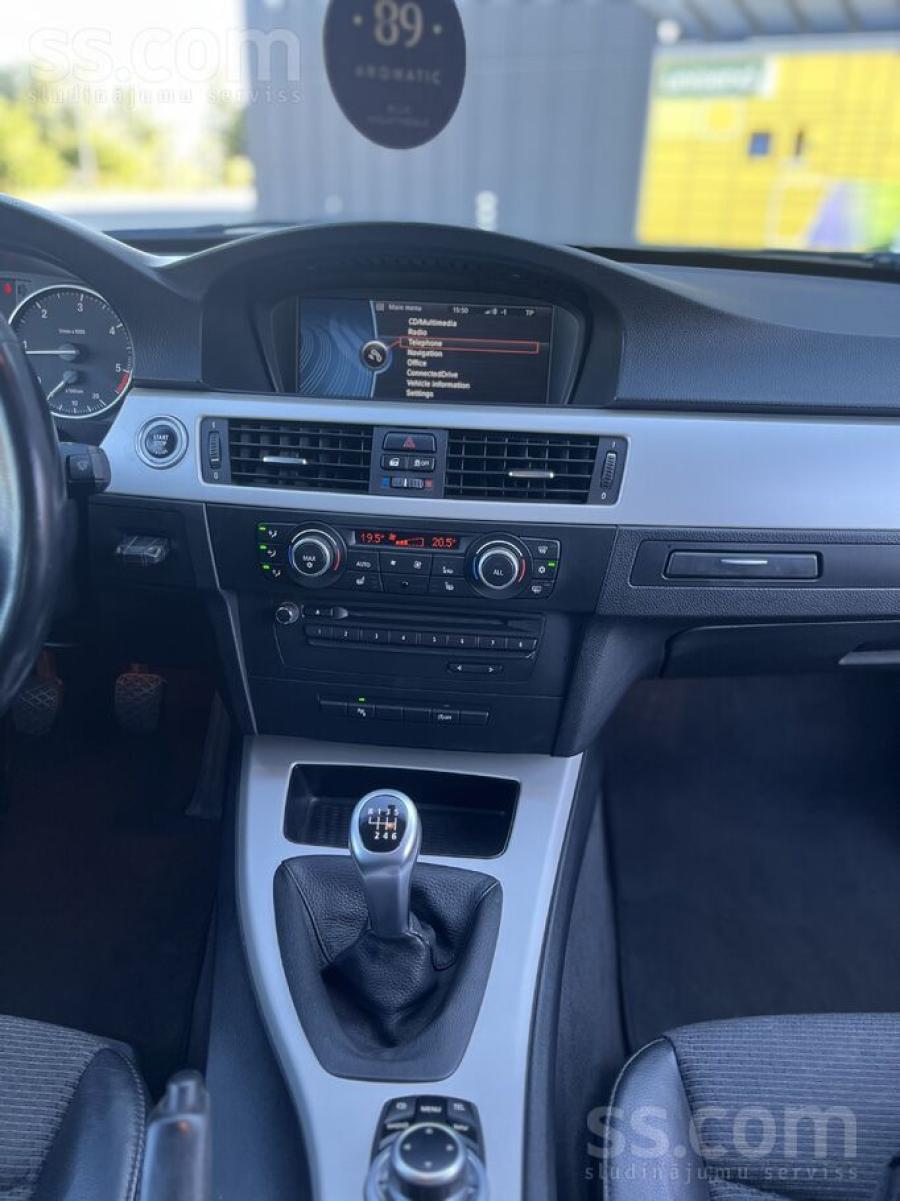 Melns BMW 320 2012 Rīga, ar dzinēja tilpumu 2.00 L un nobraukumu 305 tūkst. km par 5500 €, foto 23 vietnē AUTOMOTO.COM.LV