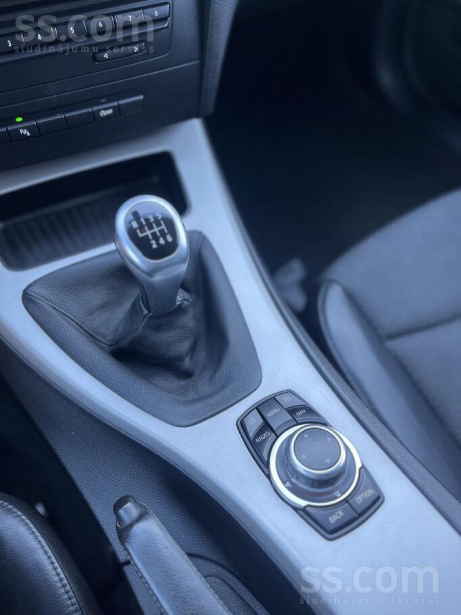 Melns BMW 320 2012 Rīga, ar dzinēja tilpumu 2.00 L un nobraukumu 305 tūkst. km par 5500 €, foto 28 vietnē AUTOMOTO.COM.LV
