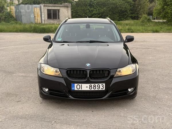 Melns BMW 320 2012 Ogre, ar dzinēja tilpumu 2.00 L un nobraukumu 276 tūkst. km par 4990 €, foto 1 vietnē AUTOMOTO.COM.LV