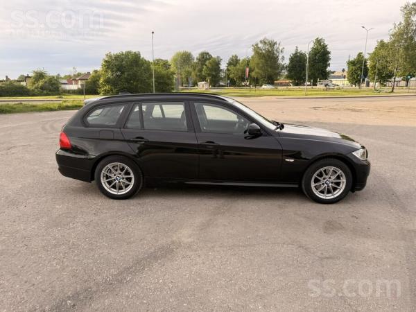 Melns BMW 320 2012 Ogre, ar dzinēja tilpumu 2.00 L un nobraukumu 276 tūkst. km par 4990 €, foto 5 vietnē AUTOMOTO.COM.LV