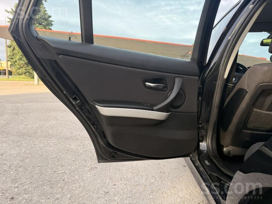 Melns BMW 320 2012 Ogre, ar dzinēja tilpumu 2.00 L un nobraukumu 276 tūkst. km par 4990 €, foto 10 vietnē AUTOMOTO.COM.LV