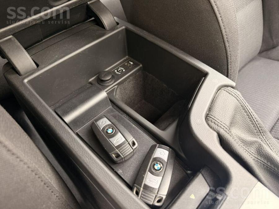 Melns BMW 320 2012 Ogre, ar dzinēja tilpumu 2.00 L un nobraukumu 276 tūkst. km par 4990 €, foto 16 vietnē AUTOMOTO.COM.LV