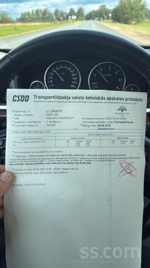 Black BMW 320 2012 in Valmiera, with an engine capacity of 2.00 L and mileage of 304 thousand km for 7800 €, photo 23 on AUTOMOTO.COM.LV