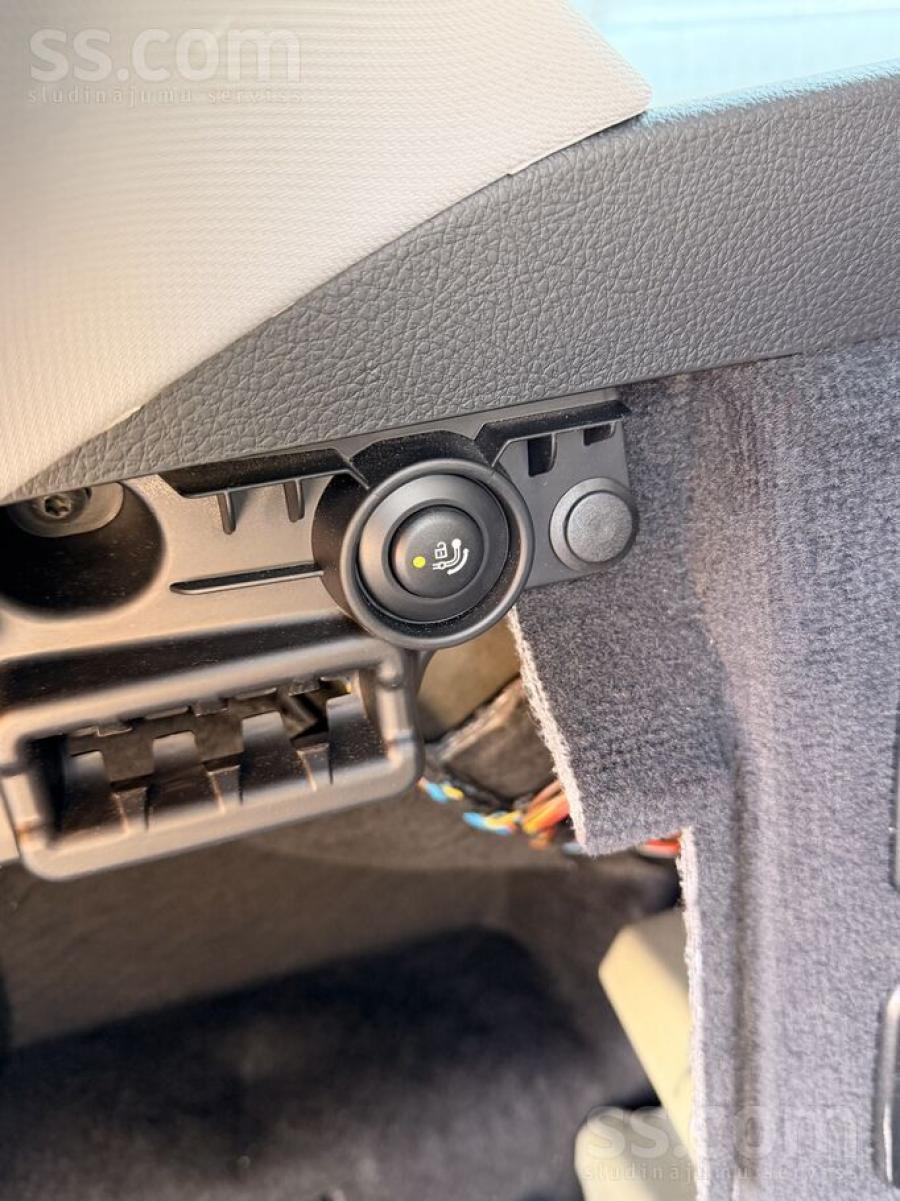 Melns BMW 320 2012 Liepāja, ar dzinēja tilpumu 2.00 L un nobraukumu 307 tūkst. km par 6200 €, foto 15 vietnē AUTOMOTO.COM.LV