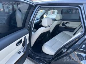 Black BMW 320 2012 in Jelgava, with an engine capacity of 2.00 L and mileage of 285 thousand km for 6350 €, photo 15 on AUTOMOTO.COM.LV