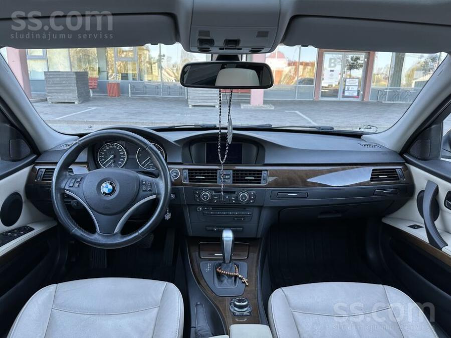 Black BMW 320 2012 in Jelgava, with an engine capacity of 2.00 L and mileage of 285 thousand km for 6350 €, photo 18 on AUTOMOTO.COM.LV