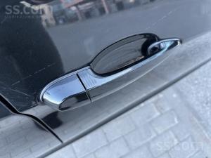 Black BMW 320 2012 in Jelgava, with an engine capacity of 2.00 L and mileage of 285 thousand km for 6350 €, photo 23 on AUTOMOTO.COM.LV