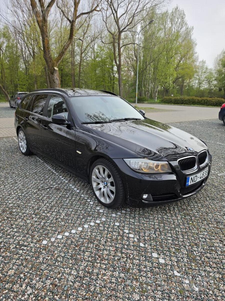 Melns BMW 320 2012 Liepāja, ar dzinēja tilpumu 2.00 L un nobraukumu 321 tūkst. km par 5990 €, foto 3 vietnē AUTOMOTO.COM.LV