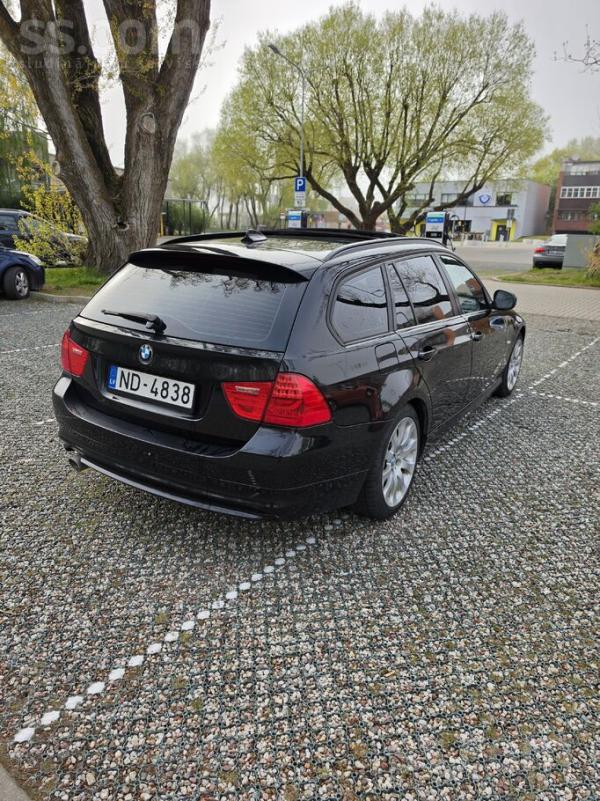 Melns BMW 320 2012 Liepāja, ar dzinēja tilpumu 2.00 L un nobraukumu 321 tūkst. km par 5990 €, foto 4 vietnē AUTOMOTO.COM.LV