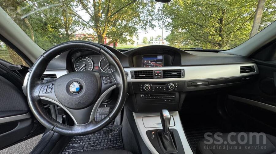 Melns BMW 320 2012 Rīga, ar dzinēja tilpumu 2.00 L un nobraukumu 360 tūkst. km par 4500 €, foto 8 vietnē AUTOMOTO.COM.LV
