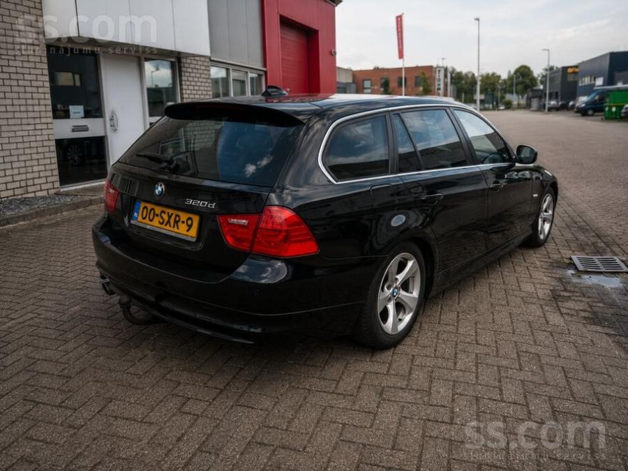 Black BMW 320 2012 in Balvi, with an engine capacity of 2.00 L and mileage of 358 thousand km for 4850 €, photo 4 on AUTOMOTO.COM.LV