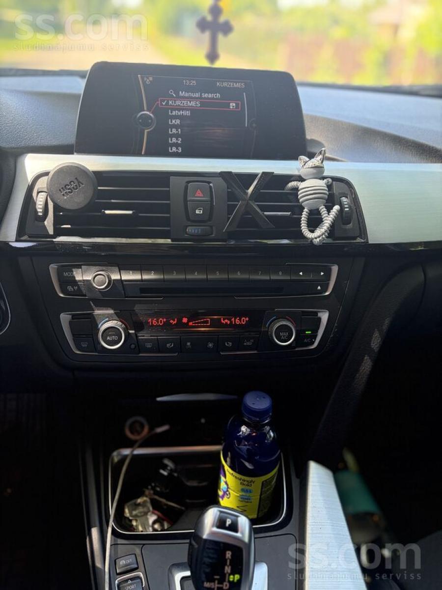Melns BMW 320 2012 Talsi, ar dzinēja tilpumu 2.00 L un nobraukumu 322 tūkst. km par 6150 €, foto 14 vietnē AUTOMOTO.COM.LV