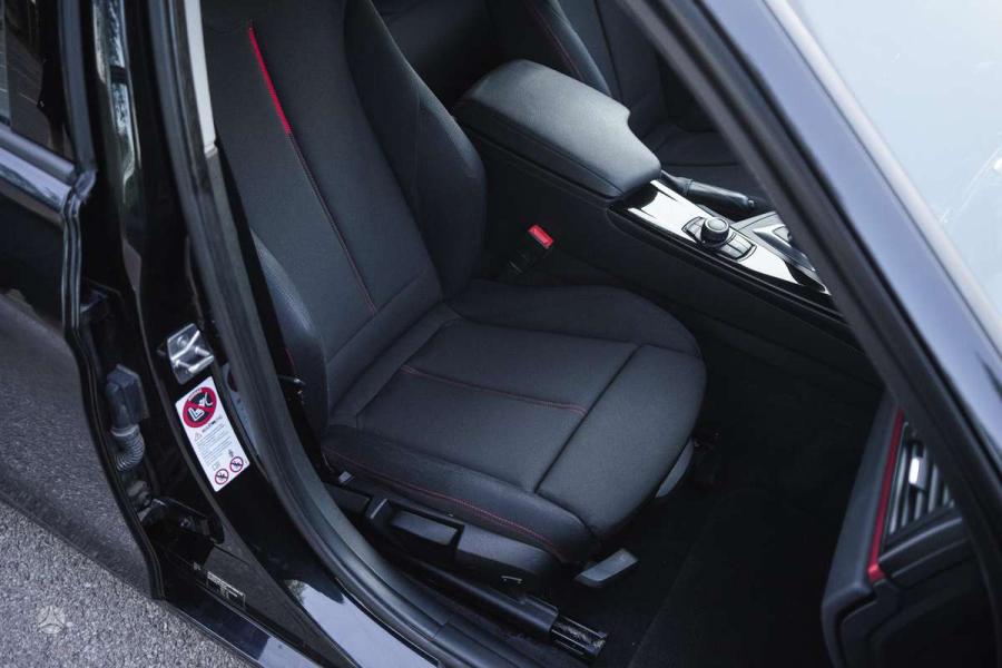 Melns BMW 320 2012 Kauņa, ar dzinēja tilpumu 2.00 L un nobraukumu 264 tūkst. km par 8500 €, foto 17 vietnē AUTOMOTO.COM.LV