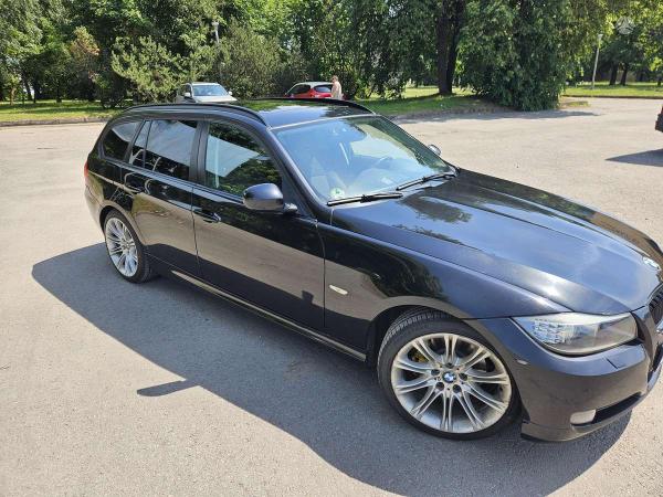 Melns BMW 320 2012 Panevēža, ar dzinēja tilpumu 2.00 L un nobraukumu 281 tūkst. km par 5500 €, foto 3 vietnē AUTOMOTO.COM.LV