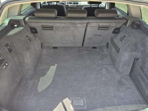 Black BMW 320 2012 in Panevezys, with an engine capacity of 2.00 L and mileage of 281 thousand km for 5500 €, photo 14 on AUTOMOTO.COM.LV
