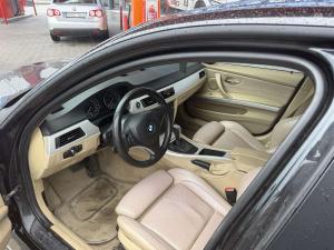 Black BMW 320 2012 in Klaipeda, with an engine capacity of 2.00 L and mileage of 450 thousand km for 3500 €, photo 6 on AUTOMOTO.COM.LV