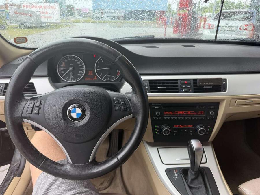 Black BMW 320 2012 in Klaipeda, with an engine capacity of 2.00 L and mileage of 450 thousand km for 3500 €, photo 7 on AUTOMOTO.COM.LV