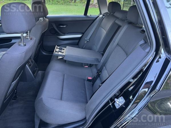 Black BMW 320 2012 in Jelgava, with an engine capacity of 2.00 L and mileage of 271 thousand km for 4200 €, photo 10 on AUTOMOTO.COM.LV