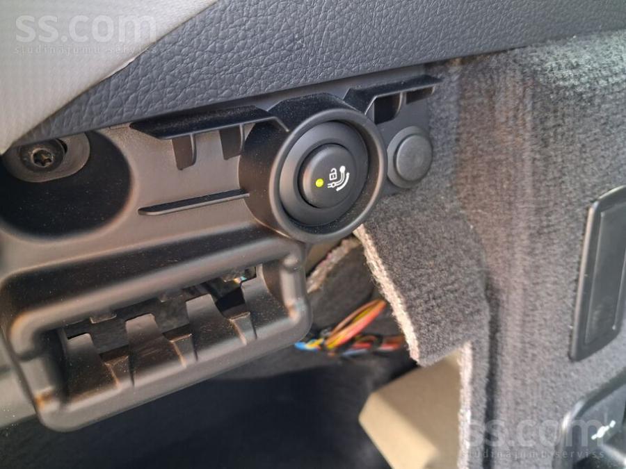 Melns BMW 320 2012 Liepāja, ar dzinēja tilpumu 2.00 L un nobraukumu 307 tūkst. km par 5900 €, foto 12 vietnē AUTOMOTO.COM.LV