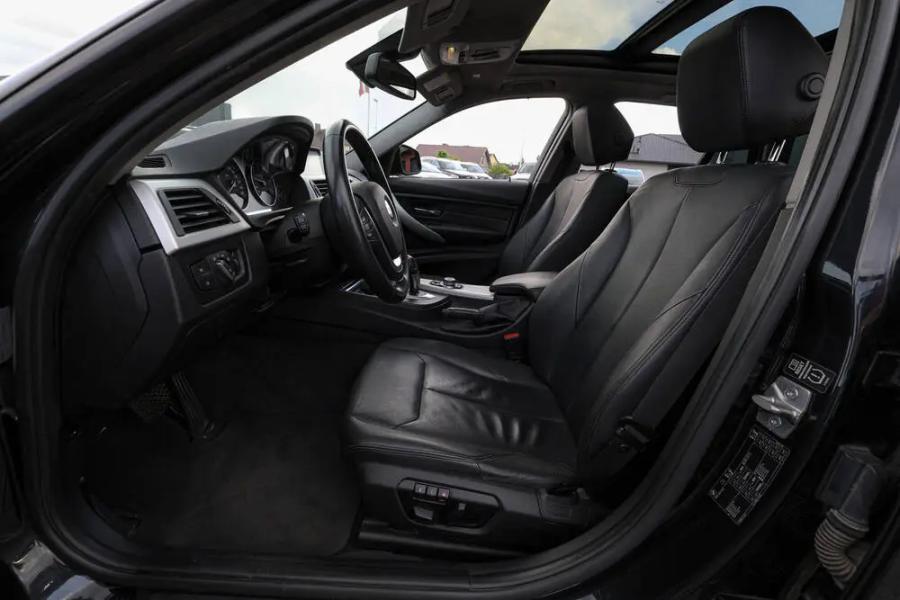 Black BMW 320 2012 in Jelgava, with an engine capacity of 2.00 L and mileage of 286 thousand km for 7650 €, photo 8 on AUTOMOTO.COM.LV