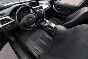 Black BMW 320 2012 in Jelgava, with an engine capacity of 2.00 L and mileage of 286 thousand km for 7650 €, photo 9 on AUTOMOTO.COM.LV