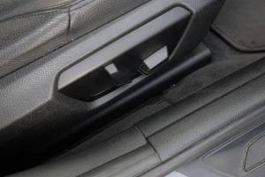 Black BMW 320 2012 in Jelgava, with an engine capacity of 2.00 L and mileage of 286 thousand km for 7650 €, photo 25 on AUTOMOTO.COM.LV