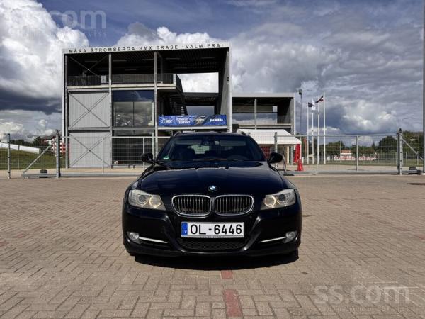 Black BMW 320 2012 in Valmiera, with an engine capacity of 2.00 L and mileage of 297 thousand km for 5700 €, photo 8 on AUTOMOTO.COM.LV