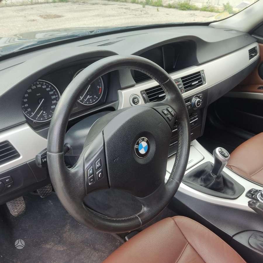 Melns BMW 320 2012 Kėdainiai, ar dzinēja tilpumu 2.00 L un nobraukumu 311 tūkst. km par 4299 €, foto 10 vietnē AUTOMOTO.COM.LV