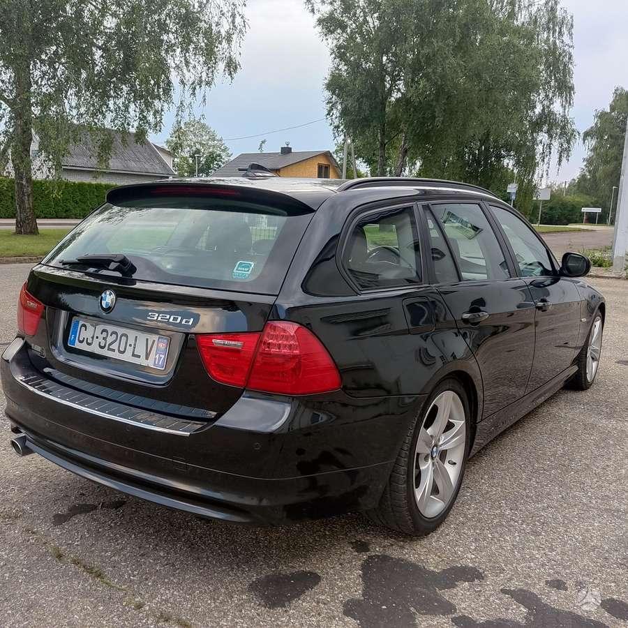 Melns BMW 320 2012 Kėdainiai, ar dzinēja tilpumu 2.00 L un nobraukumu 311 tūkst. km par 4299 €, foto 14 vietnē AUTOMOTO.COM.LV