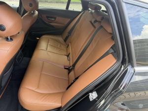 Black BMW 320 2012 in Marijampole, with an engine capacity of 2.00 L and mileage of 278 thousand km for 8200 €, photo 14 on AUTOMOTO.COM.LV